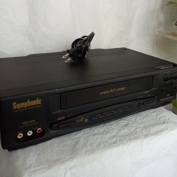 Symphonic | Media | Symphonic Vhsvcr Hifi Stereo Player 4 Head Stereo ...